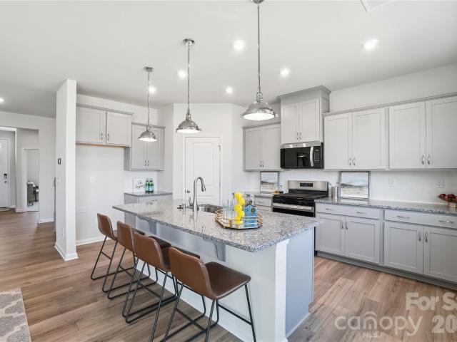 1335 Honey Trail