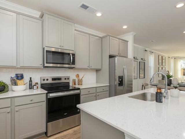1335 Lakota Pl SE, Atlanta, GA 30315