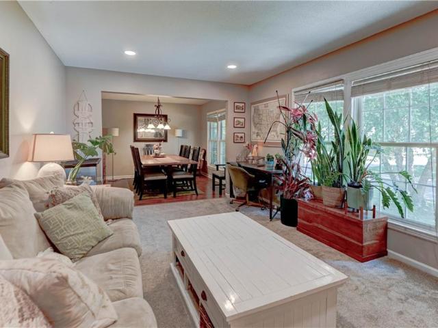 1335 SW Horizon Drive