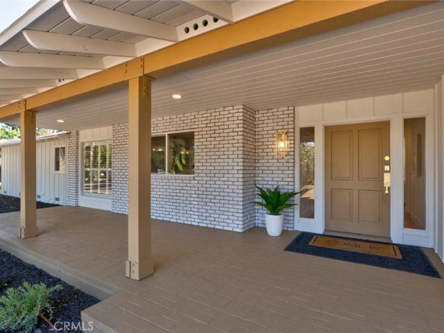 1335 S Waverly