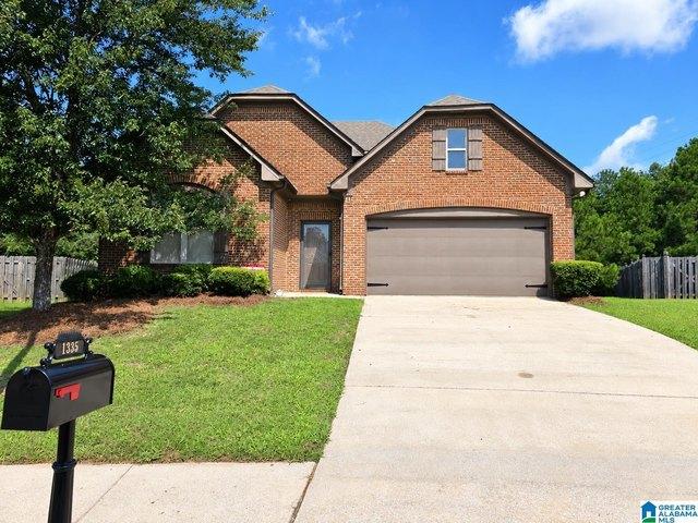 1335 Sierra Ct, Gardendale, AL 35071