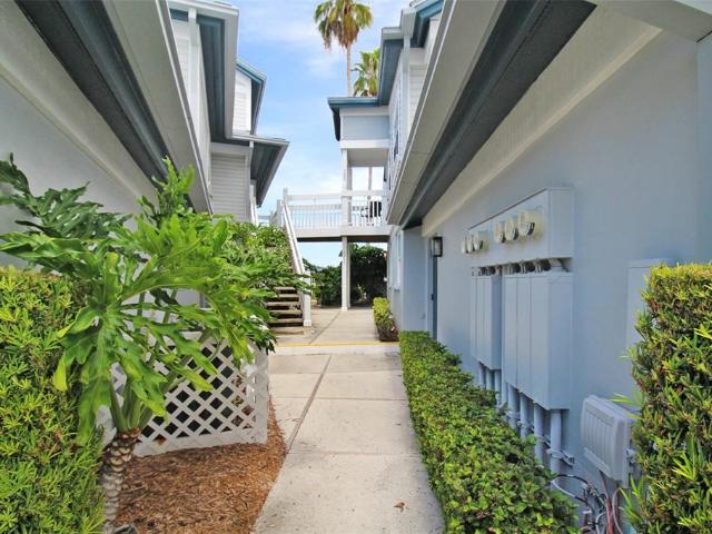 1335 Siesta Bayside Dr, Unit 1335C, Sarasota, FL 34242 | MLS #A4633