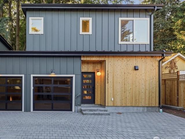 1335 th Ave NE, Seattle, WA 98125