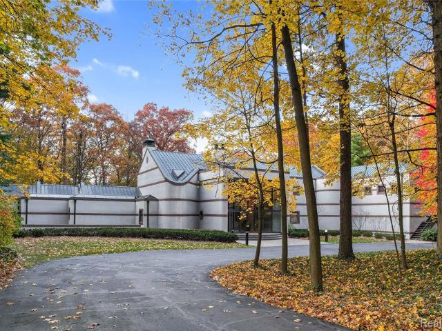 1335 Trowbridge Road