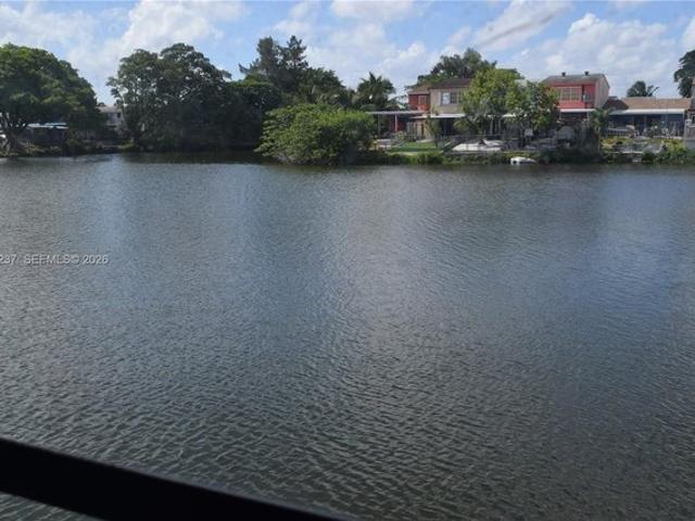 1335 W 68th St Apt 106, Hialeah, FL 33014