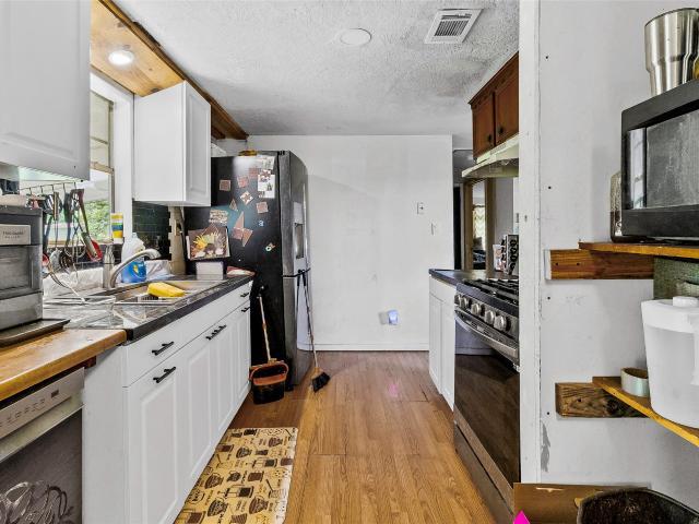 13363 Highway 105, Cleveland, TX 77327 | MLS #89388