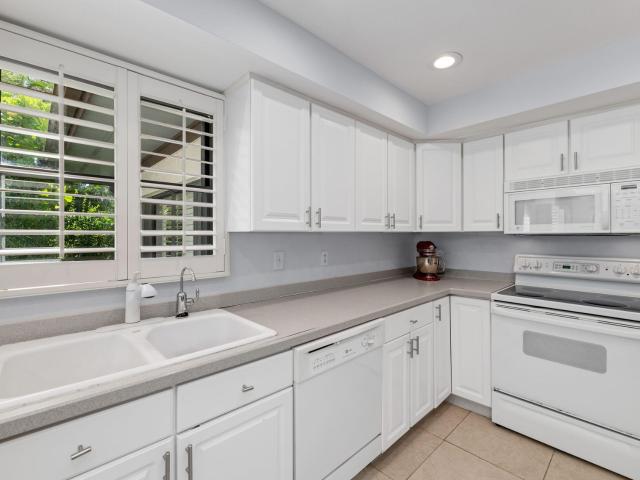 13362 Polo Road, B102, Wellington, FL
