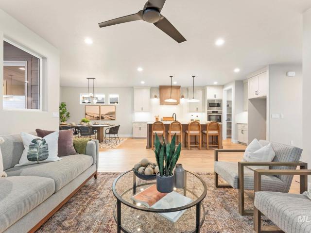 13366 N Spring Creek Way