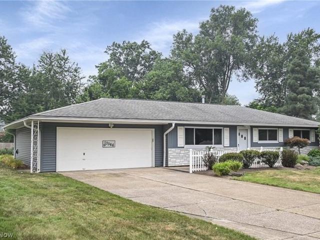 13366 Richards Dr, Strongsville, OH 44149