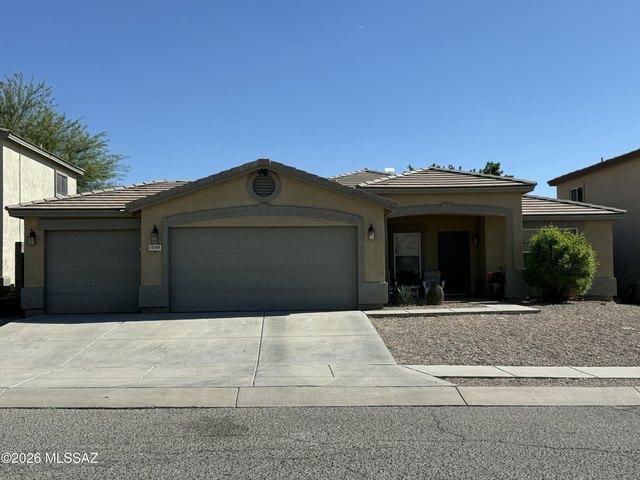 13368 E Almond Crest Dr, Vail, AZ 85641