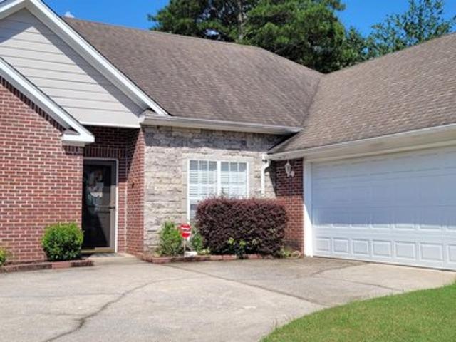 1336 Moss Rose Ln, Hoover, AL 35244