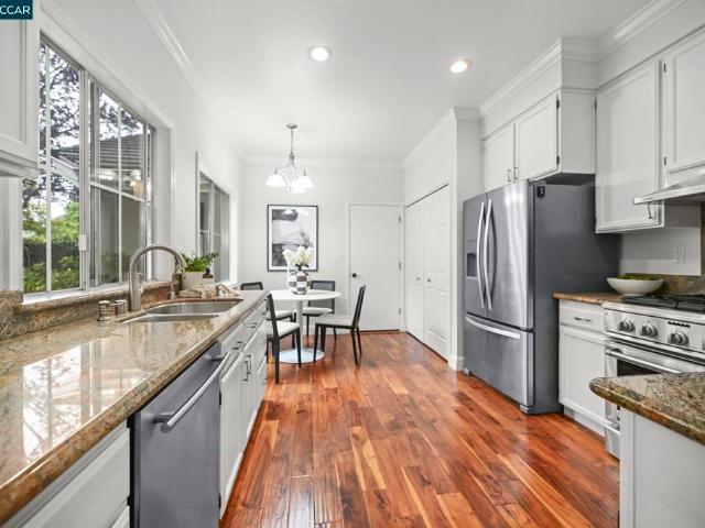 1336 Canyon Side Ave