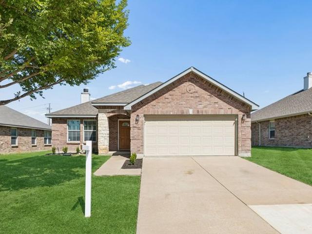 1336 Connie St, Burleson, TX 76028