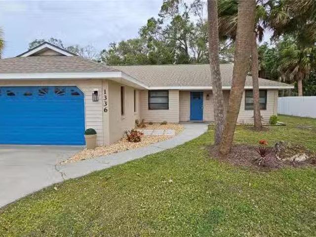 1336 Lucaya Ave, Venice, FL 34285
