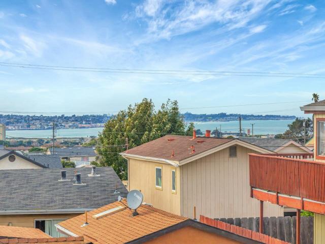1336 Luxton St, Seaside, US, CA