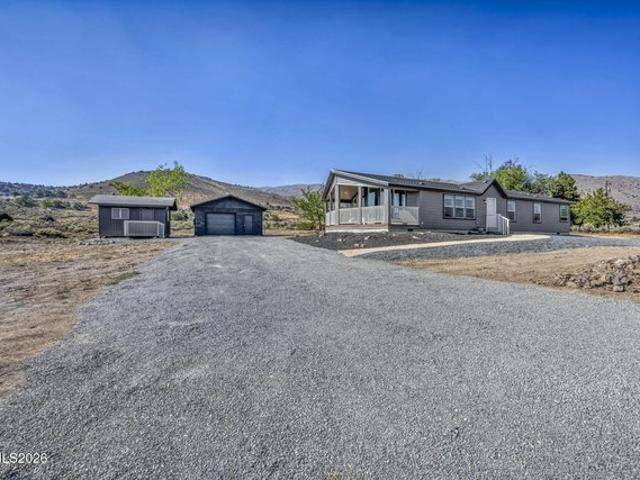 1336 Limestone Rd, Topaz Ranch Estates, NV 89444