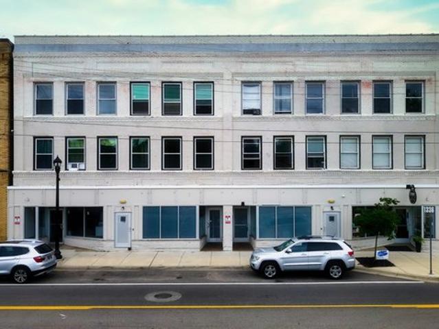 1336 Portage St, Kalamazoo, MI 49001