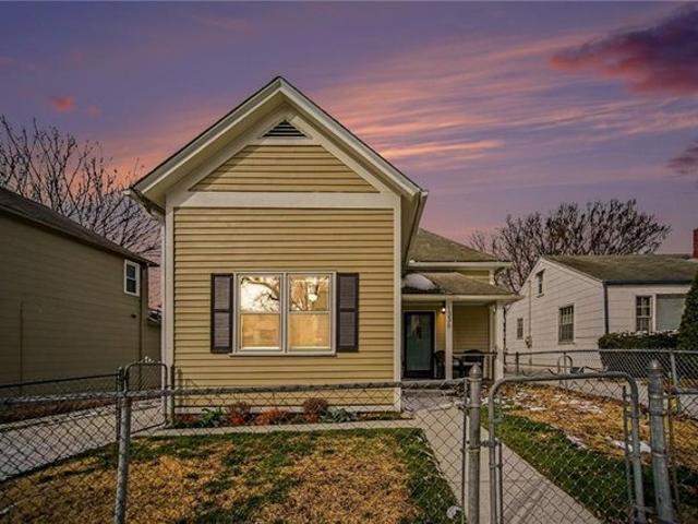 1336 S 17th St, Saint Joseph, MO 64507