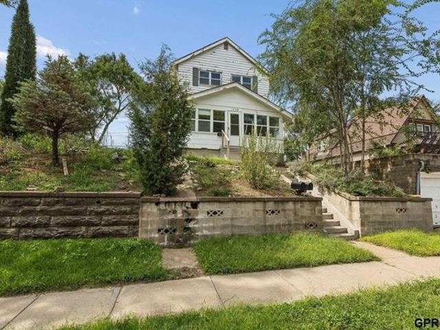 1336 S 25th Ave, Omaha, NE 68105