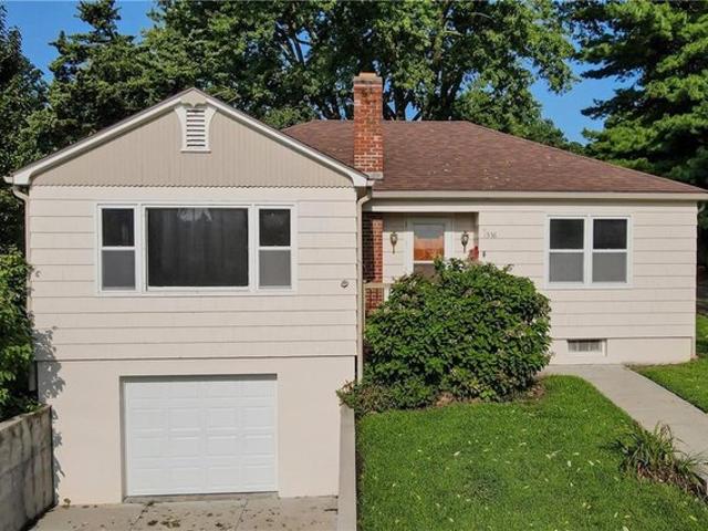 1336 6th Ave, Leavenworth, KS 66048