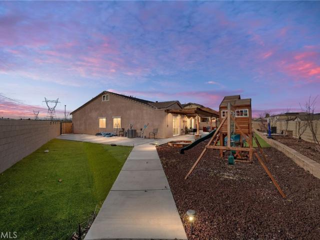 13374 Luna Rd, Victorville, CA 92392 | MLS #IG26016 | Compass