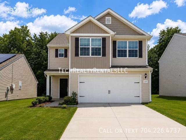 1337 Nia Rd, 3 beds, 2 full and 1 half baths