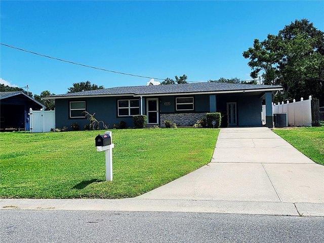 1337 Lee Ct, Leesburg, FL 34748
