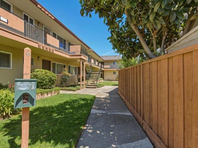 1337 Phelps Avenue 9