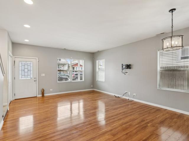 1337 S 49th Avenue