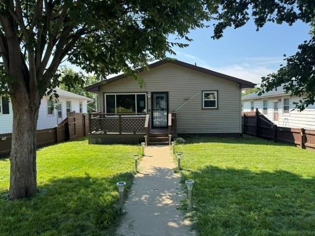 1337 20th Ave SW, Cedar Rapids, IA 52404