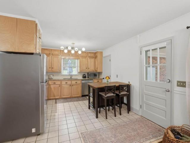 1338 Northwood Circle NE