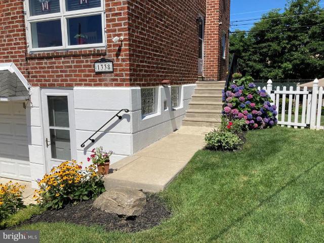 1338 Ascot Place