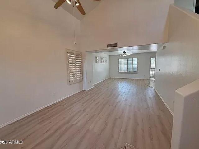 1338 E 10TH Place