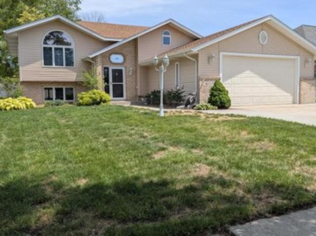 1338 Jacob Dr, Crown Point, IN 46307
