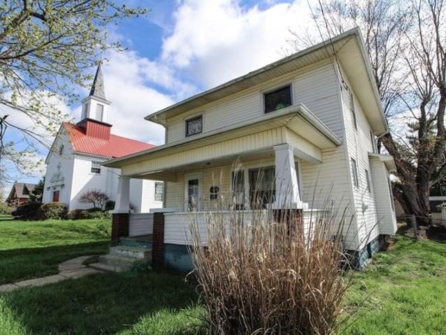1338 Pine St, Zanesville, OH 43701