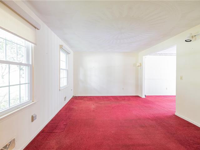 1338 Robin Hood Lane