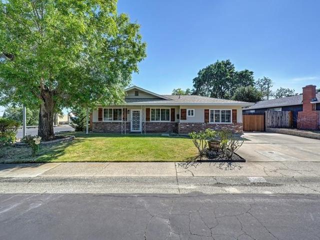 1338 School St, Folsom, CA 95630