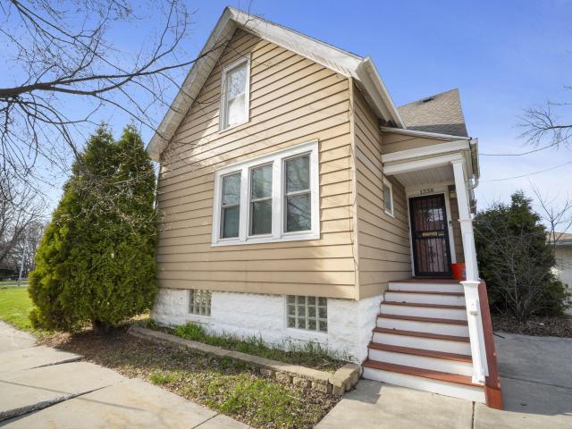 1338 W Brown St, Milwaukee, WI 53205 | MLS #1956 | Compass