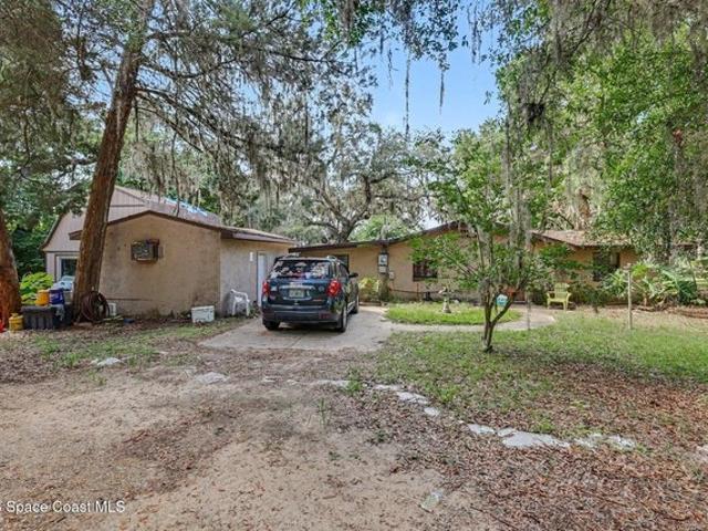 13395 SE 106th Ave, Ocklawaha, FL 32179
