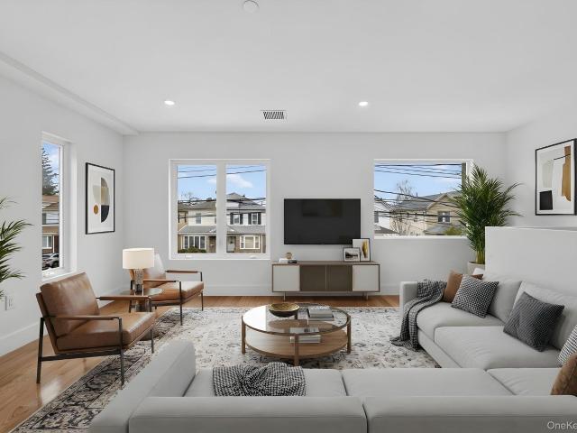 1339 East 65th Street