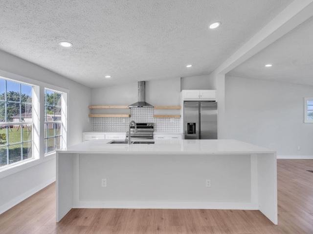 1339 Foster Road
