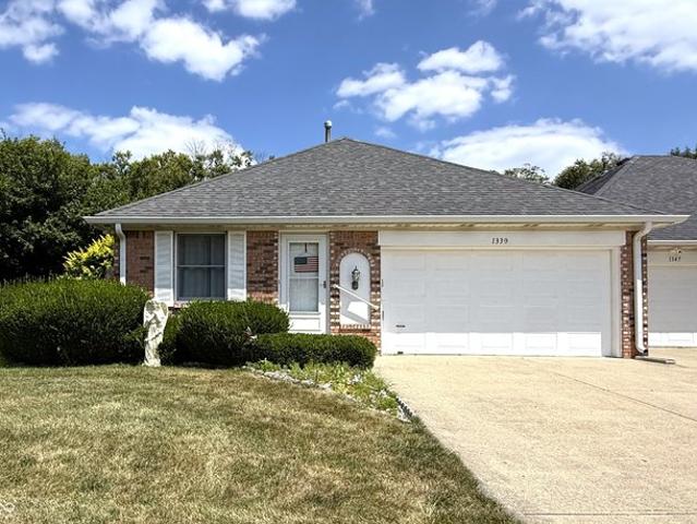 1339 Holiday Ln E, Brownsburg, IN 46112