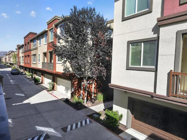 1339 Lee Place