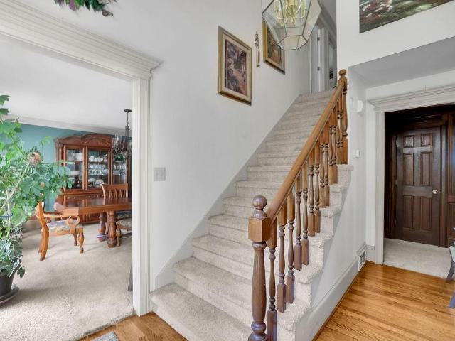 1339 Saint Michaels Court SW