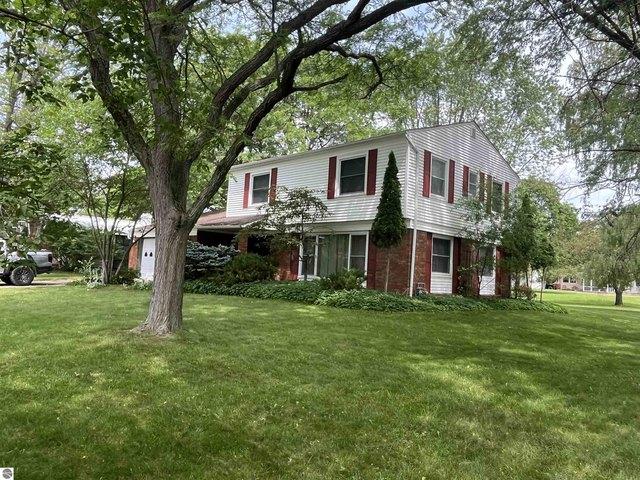 1339 Tomah Dr, Mount Pleasant, MI 48858