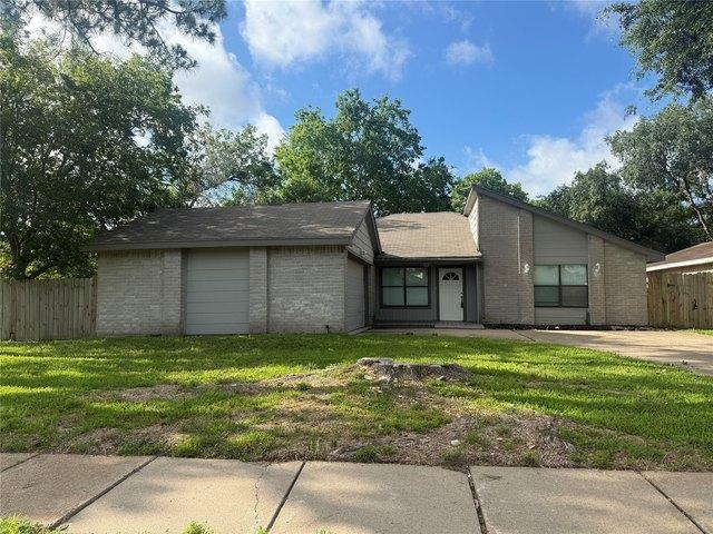 13303 Sheer Water Dr, Houston, TX 77082