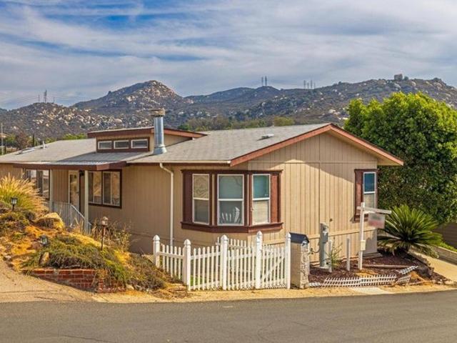 13300 E Los Coches Rd Unit 17, El Cajon, CA 92021