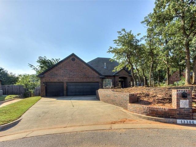 13300 Shady Lane Ct, Oklahoma City, OK 73131