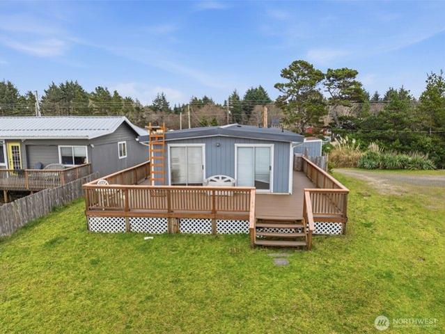 13301 N Pl, Long Beach, WA 98631