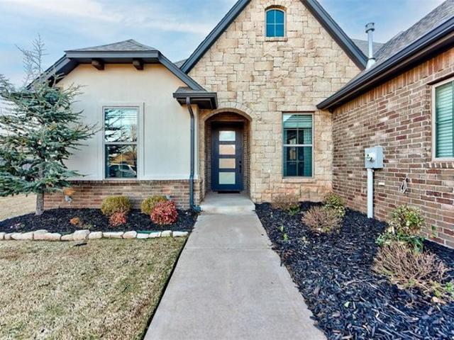 13301 NW 7th Ct, Yukon, OK 73099